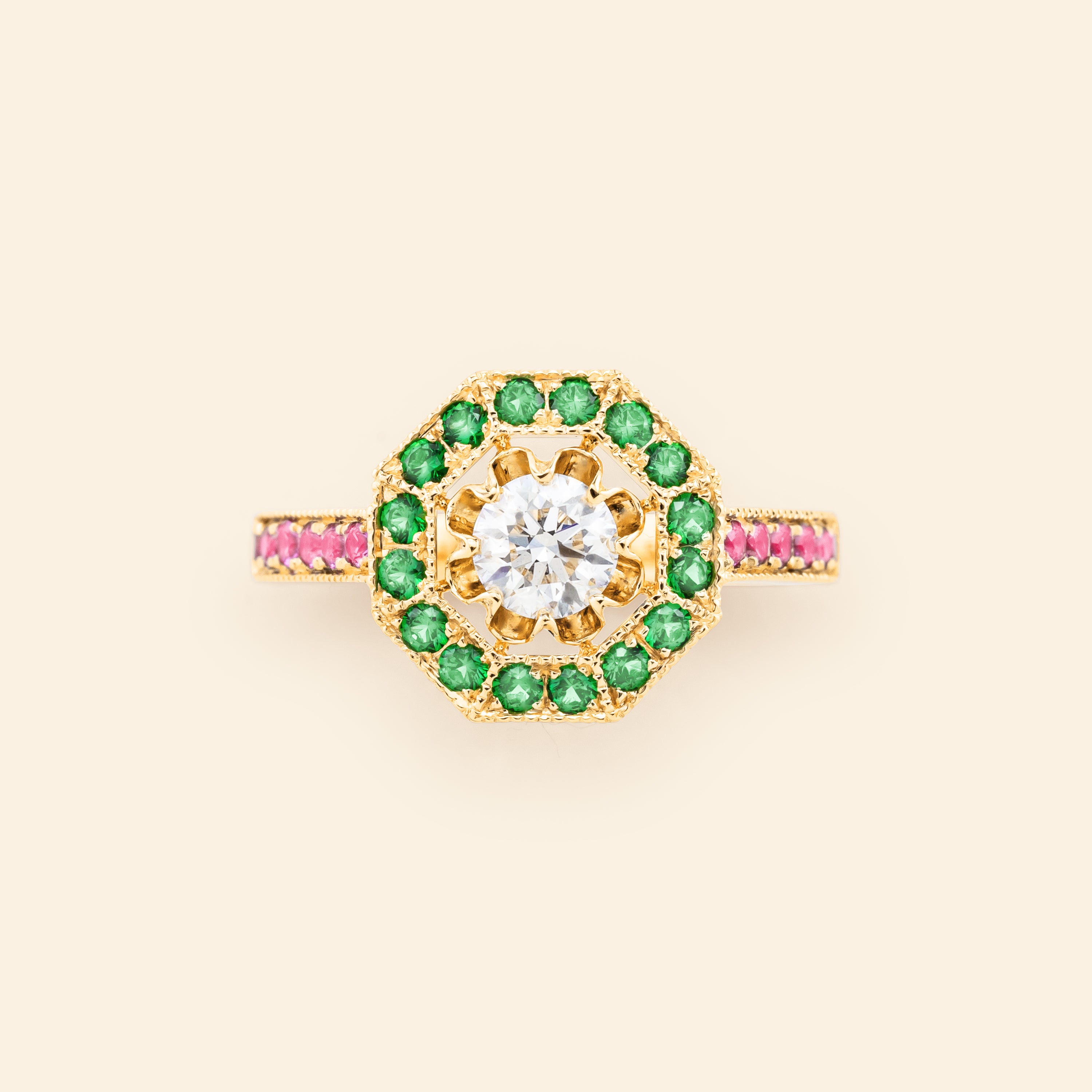 Vérone Ring Green fields – Engagement ring in yellow gold 18k with a ...